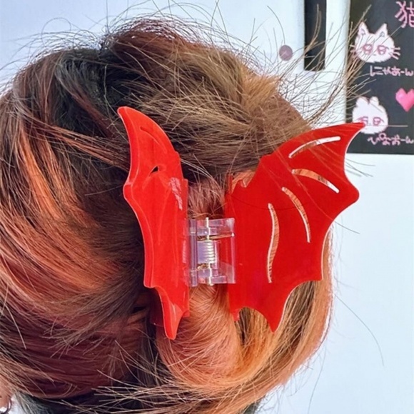 Accessories | 23 Red Bat Claw Clip Hair Accessory Gothic Horror Spooky ...